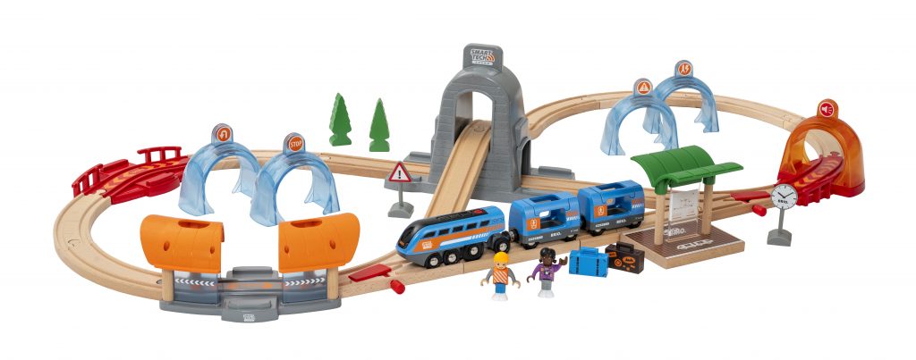 BRIO Smart Tech Sound Action Tunnel Travel Set - Best Toys | NAPPA Awards